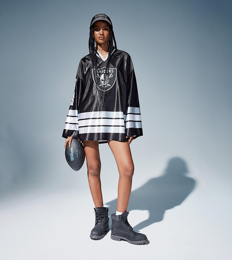 Buy Boohoo Nfl Raiders License Oversized Jersey Top In Black ...