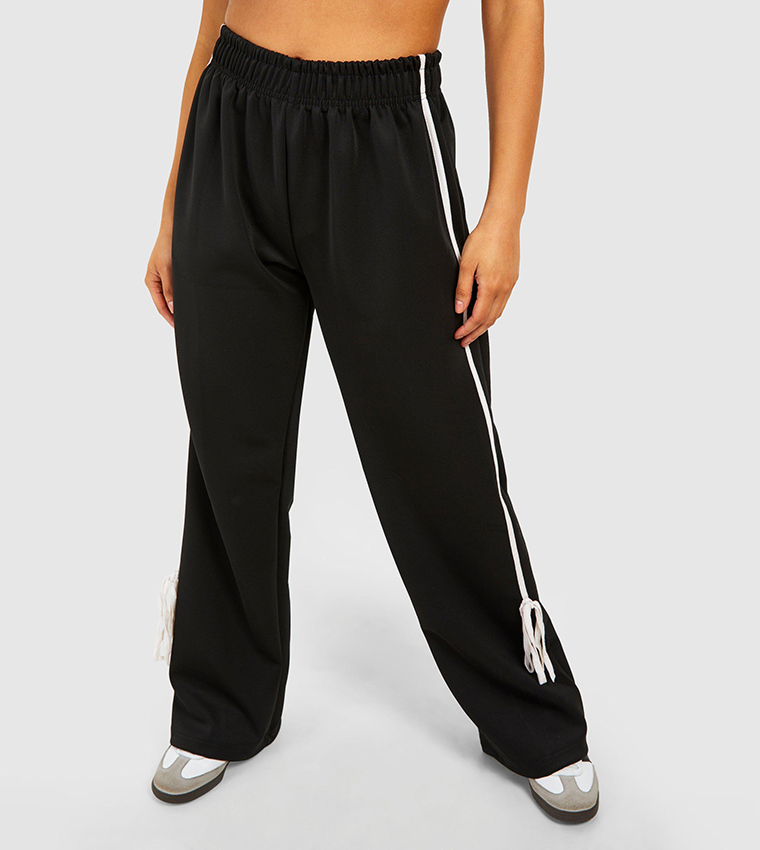 Buy Boohoo Petite Side Stripe Bow Detail Sweatpants In Black ...