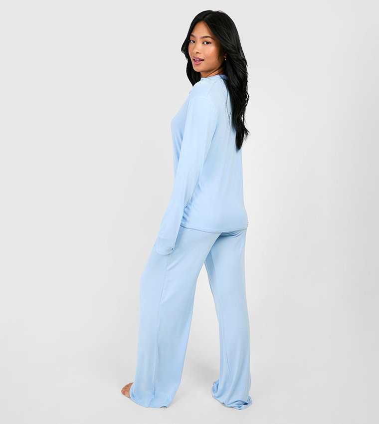 Buy Boohoo Petite Long Sleeves Pajama Set In Blue | 6thStreet Saudi Arabia