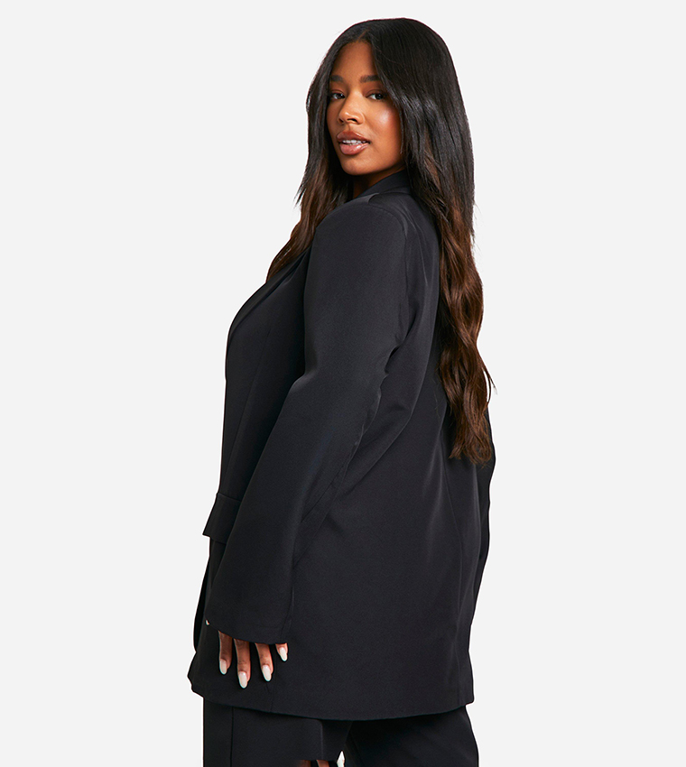 Buy Boohoo Curve Oversized Relaxed Fit Blazer In Black | 6thStreet Bahrain