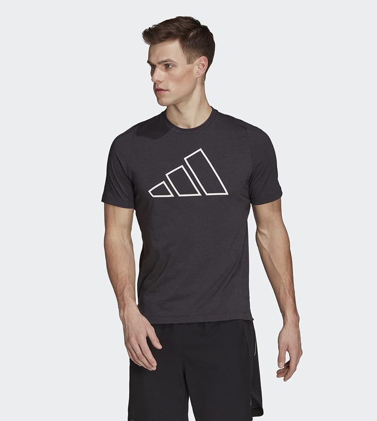 buy-adidas-train-icons-3-bar-training-t-shirt-in-black-6thstreet-qatar