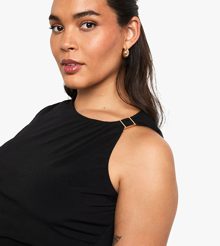 Buy Boohoo Curve Gold Trim Detail Top In Black | 6thStreet Saudi Arabia