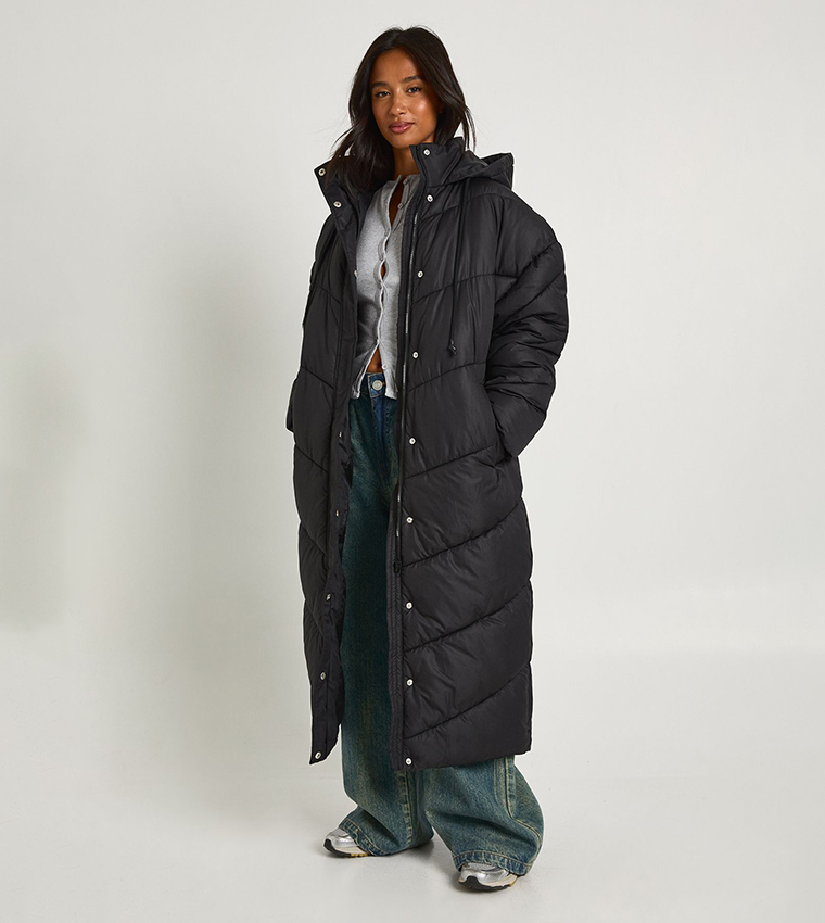 Buy Boohoo Petite Hooded Quilt Detail Maxi Puffer Jacket In Black ...