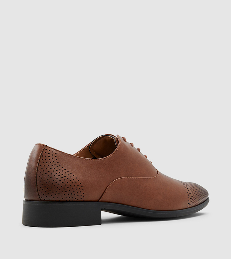 Buy Call It Spring Jonathan Oxford Shoe In Brown | 6thStreet UAE