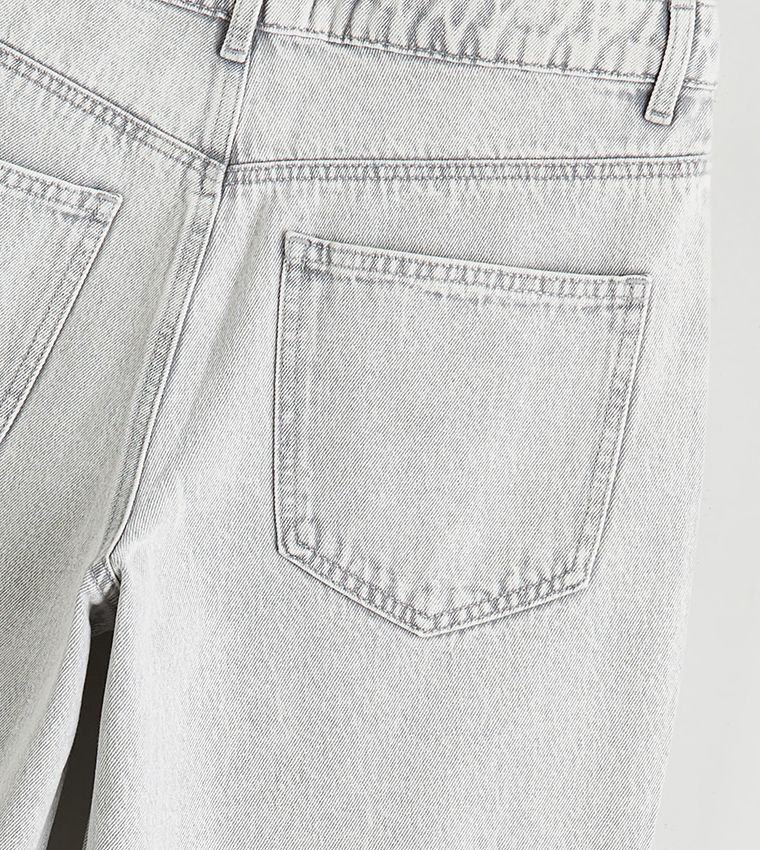 Buy LC Waikiki Washed Straight Fit Jeans In Grey | 6thStreet UAE