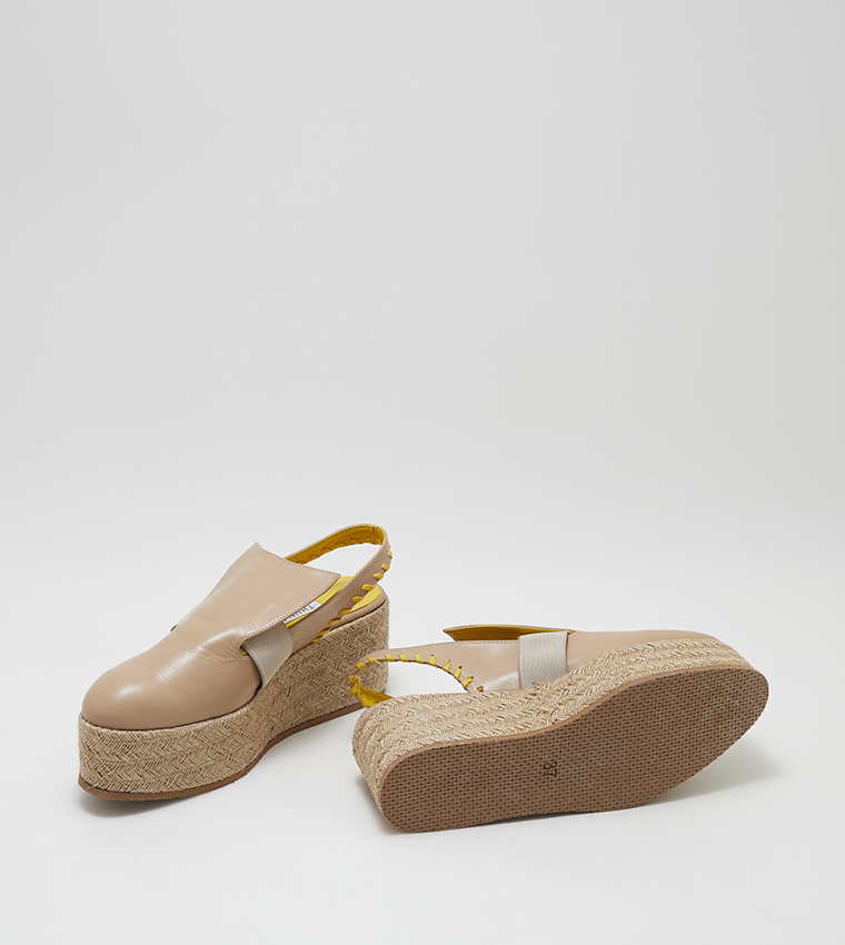 Buy Thuna Manara Espadrille Flatform Mules In Beige | 6thStreet Kuwait