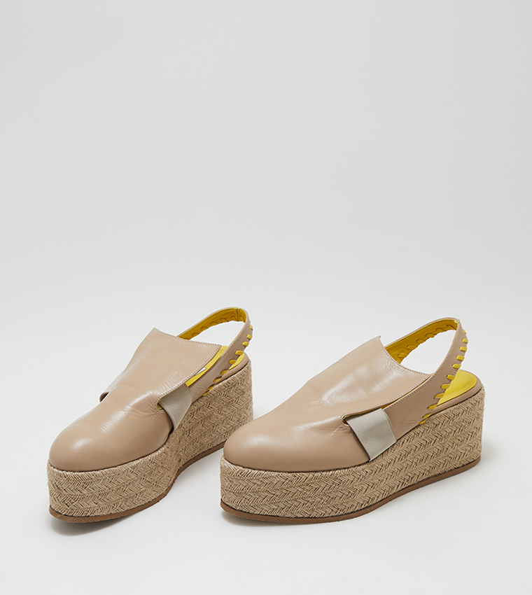 Buy Thuna Manara Espadrille Flatform Mules In Beige | 6thStreet Kuwait