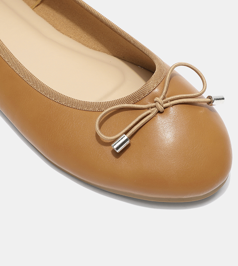 Buy HIS & HERS Solid Bow Ballarinas In Brown | 6thStreet Qatar