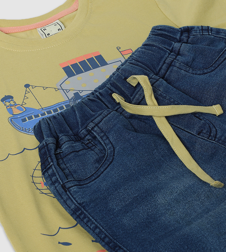 Buy HIS & HERS Boys Top & Bottom Sets In Green | 6thStreet Qatar