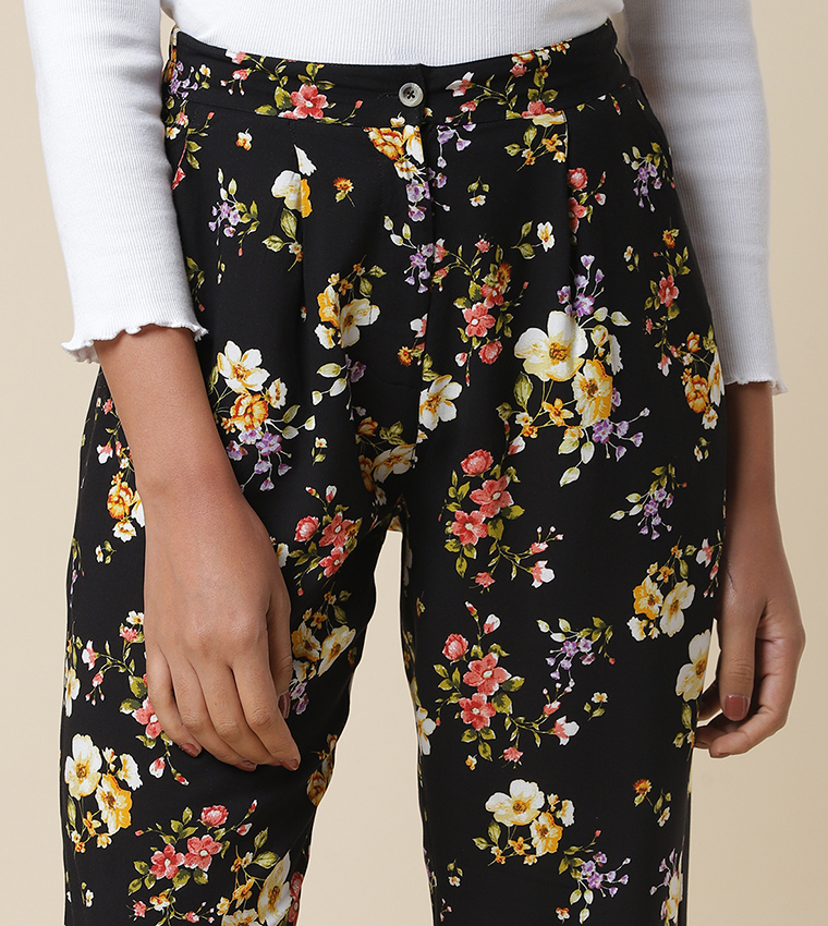 Buy HIS & HERS Printed Cropped Mom Pants In Black | 6thStreet Qatar
