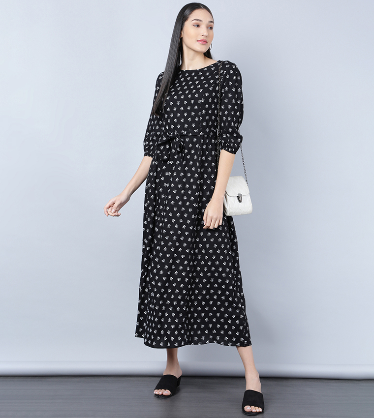 Buy HIS & HERS Printed Belted Maxi Dress In Black | 6thStreet Qatar