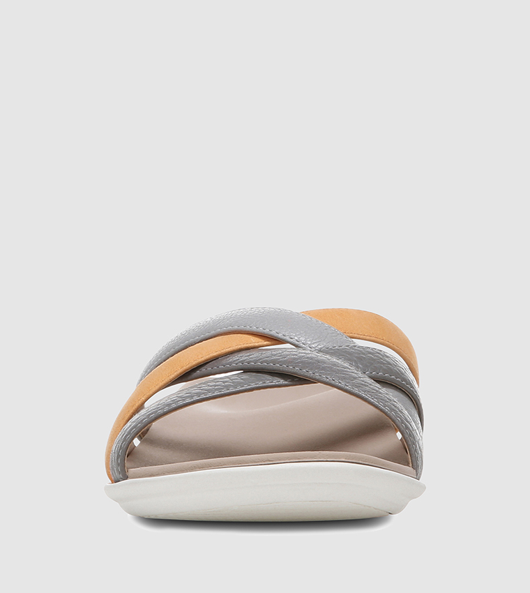 Buy Vionic DAVA Strappy Sandals In Grey | 6thStreet Saudi Arabia