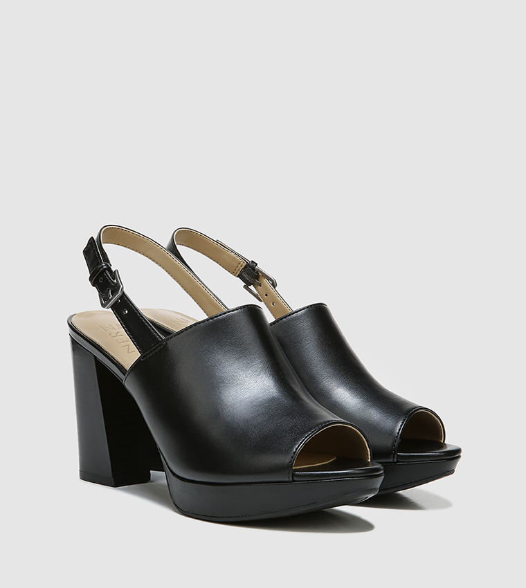 Buy Naturalizer KAISLEY Block Heel Sandals In Black | 6thstreet UAE