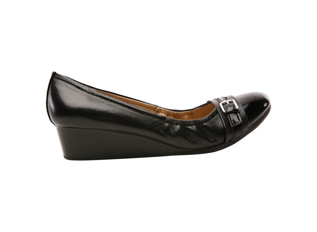 Buy Naturalizer Midori Black Wedges In Black 6thstreet Kuwait