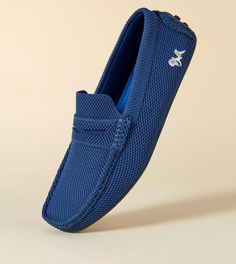 Buy Neeman's ReLive Knit Mesh Loafers In Navy | 6thStreet UAE