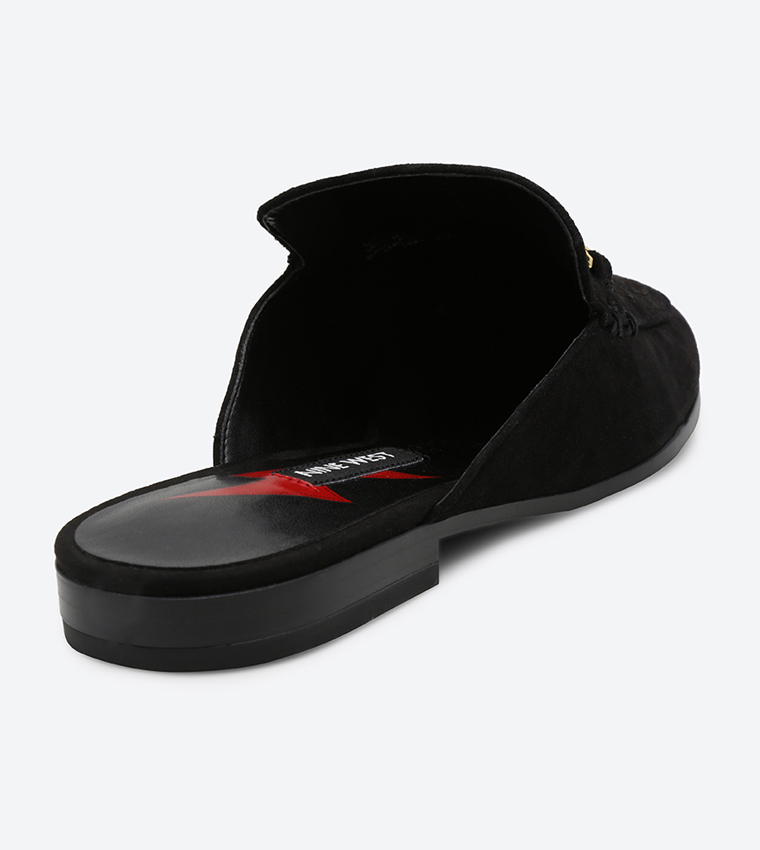 Buy Nine West Wispin Mules Black In Black | 6thStreet Qatar