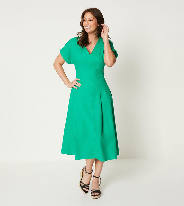 Buy Principles Linen Blend Pleat Detail Midi Dress In Green | 6thStreet UAE