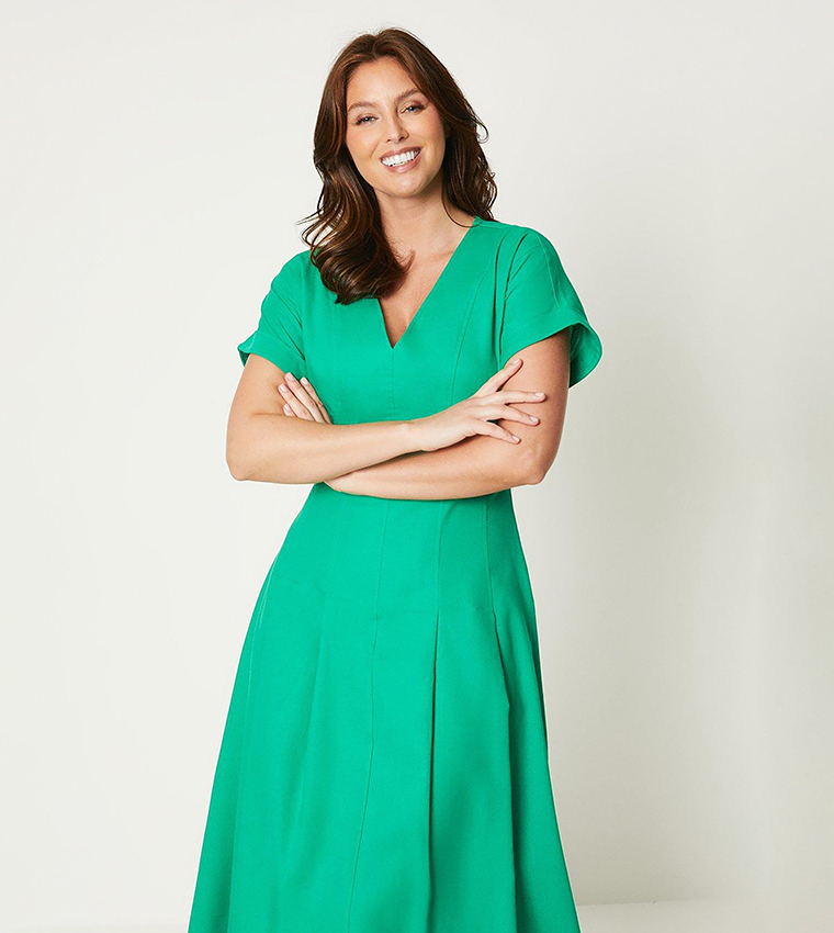 Buy Principles Linen Blend Pleat Detail Midi Dress In Green | 6thStreet UAE