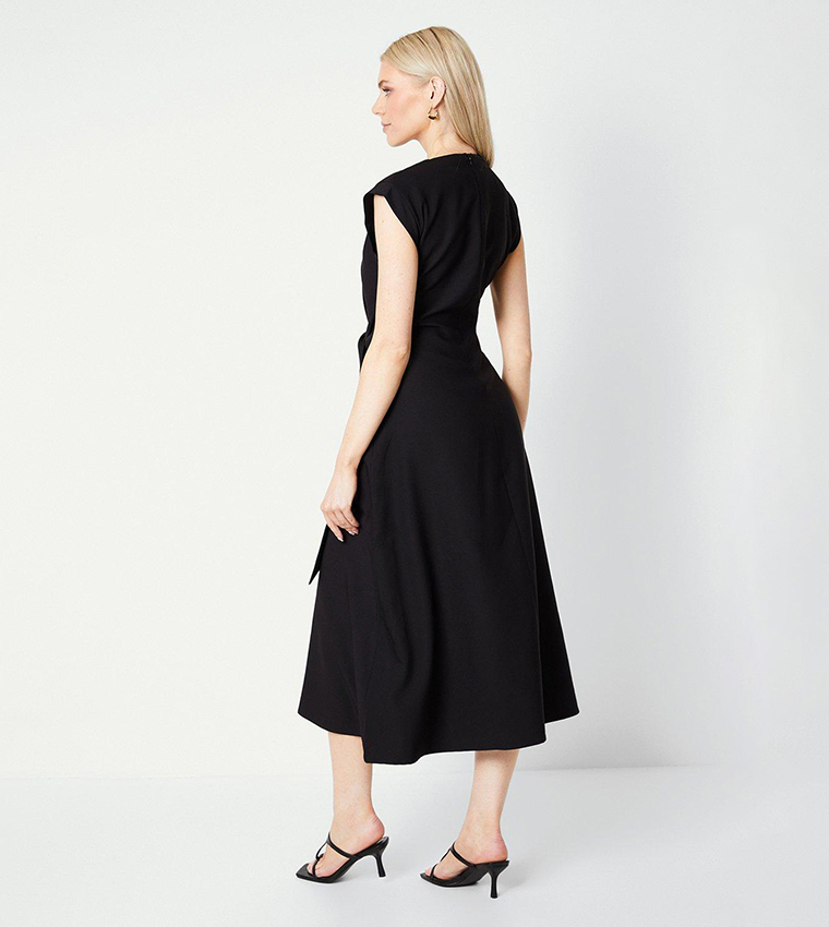 Buy Principles Pleated Neck Tie Waist Midi Dress In Black | 6thStreet Qatar