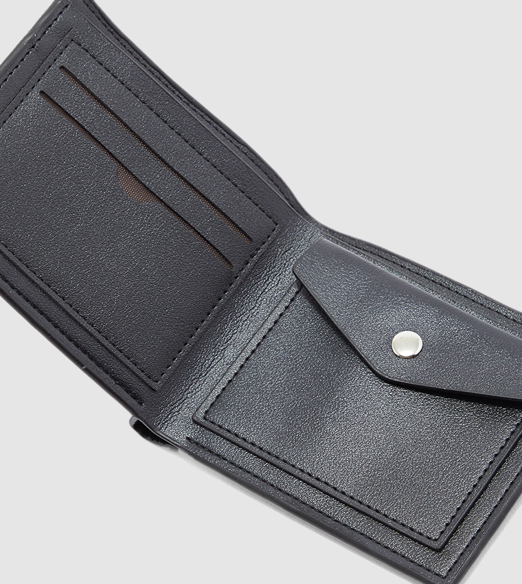 Buy R&B Square Wallet Black In Black | 6thStreet Saudi Arabia