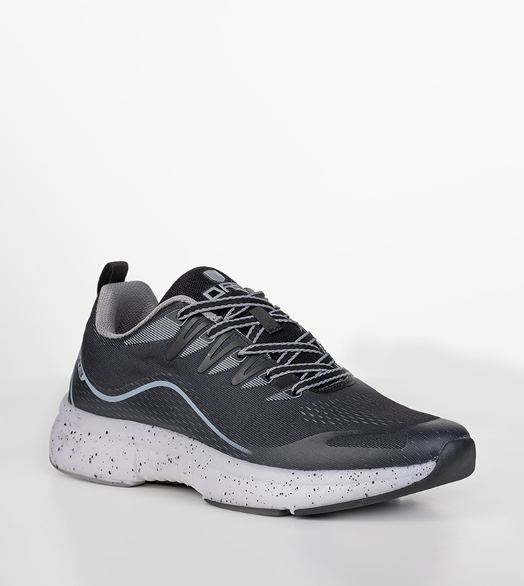 Buy DR3 Road Runner Lace Up Running Shoes In Black | 6thStreet Saudi Arabia