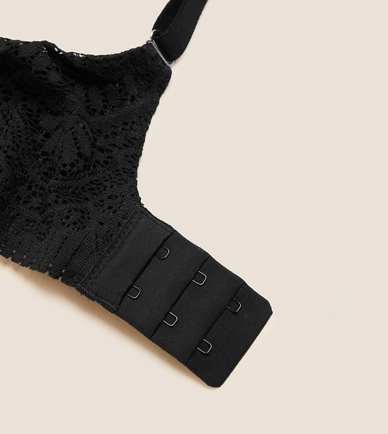 Buy Marks & Spencer Body Soft Wired Plunge Bra In Black | 6thStreet Qatar