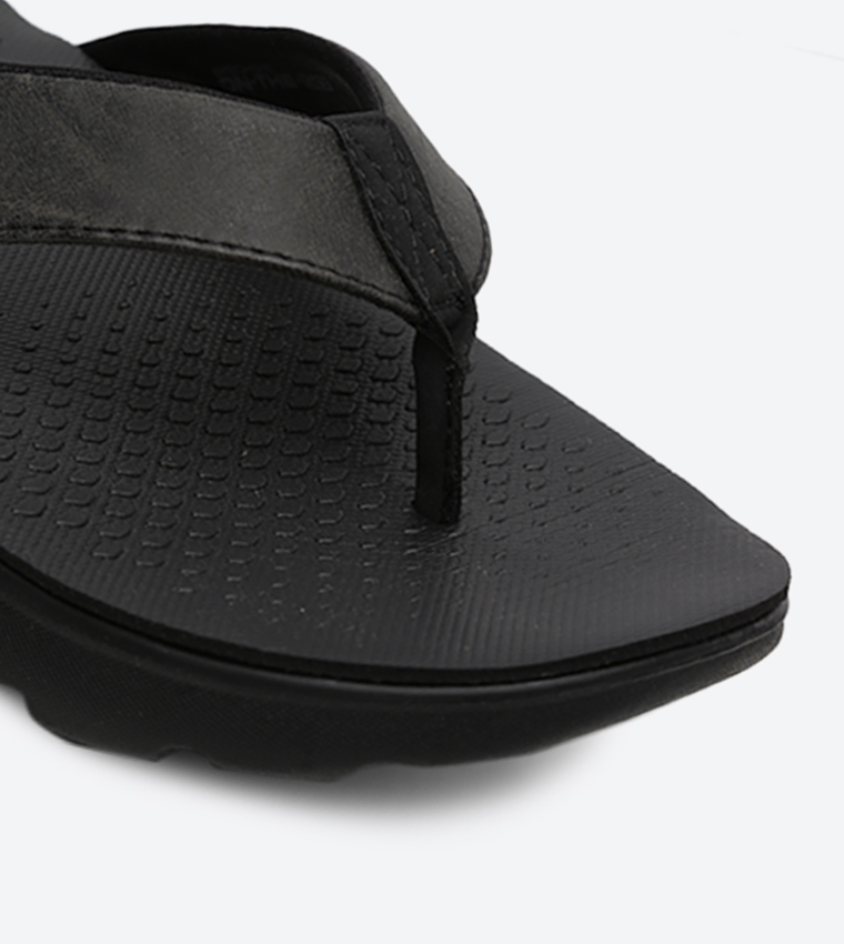 Buy Skechers On The Go 400 Flip Flops Black In Black | 6thStreet UAE