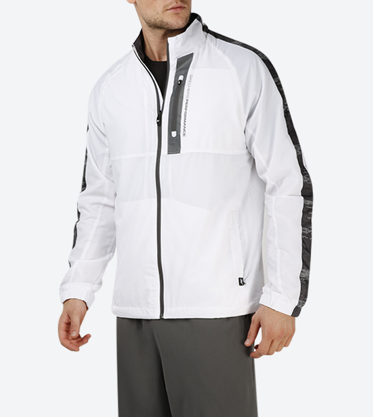 Buy Skechers Relay Jacket White In White | 6thStreet Bahrain
