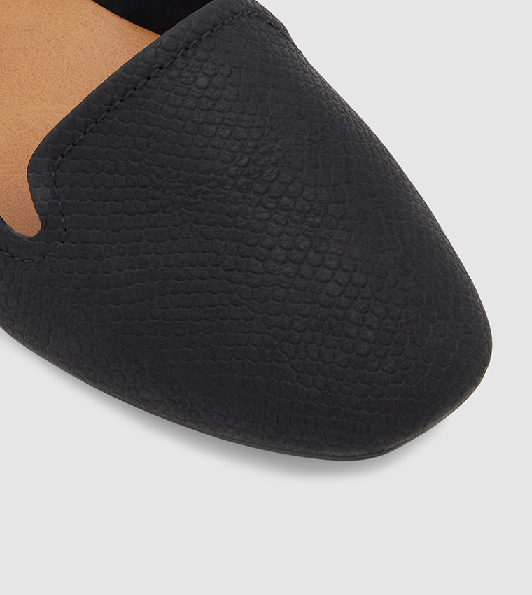 Buy Call It Spring Sofi Flat Square Flat Shoes In Black | 6thStreet Qatar