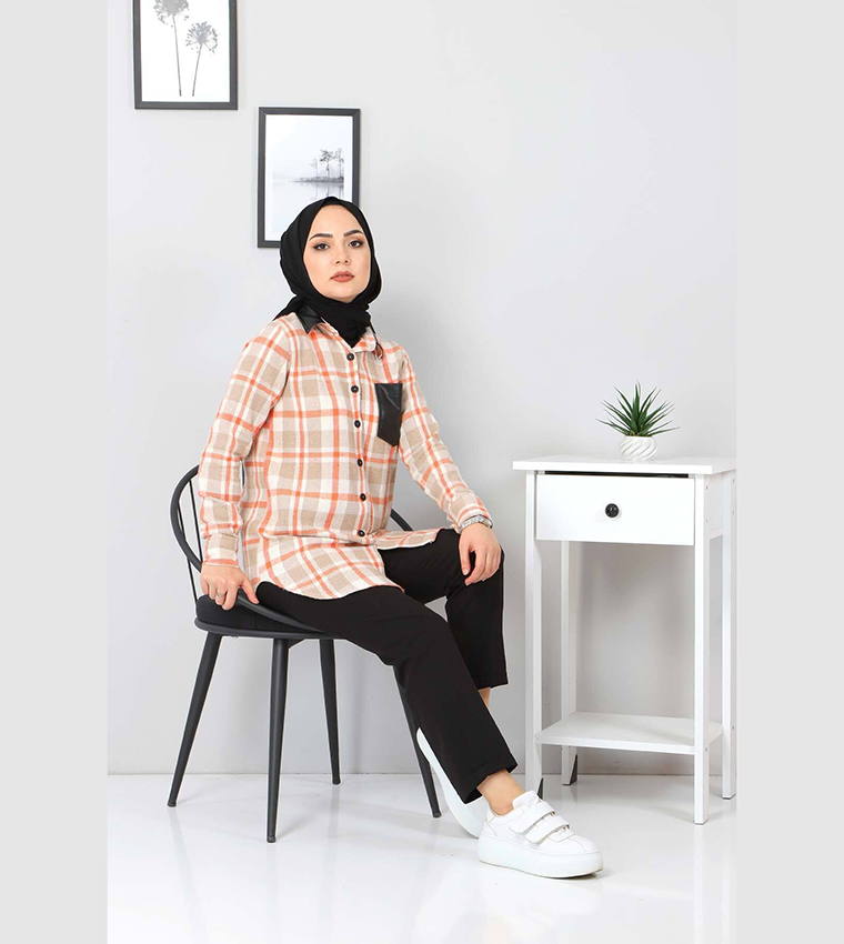 Buy Tesettür Dünyası Plaid Leather Pocket Detail Shirt Tunic In Beige ...