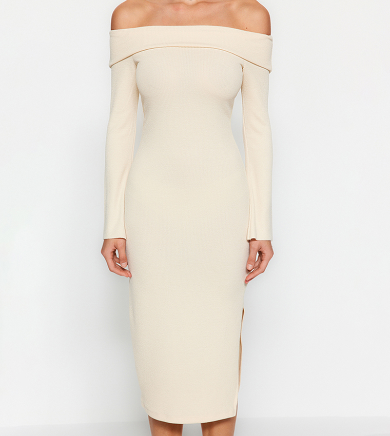 Buy Trendyol Ribbed Off Shoulder Knitted Dress In Beige | 6thStreet Qatar