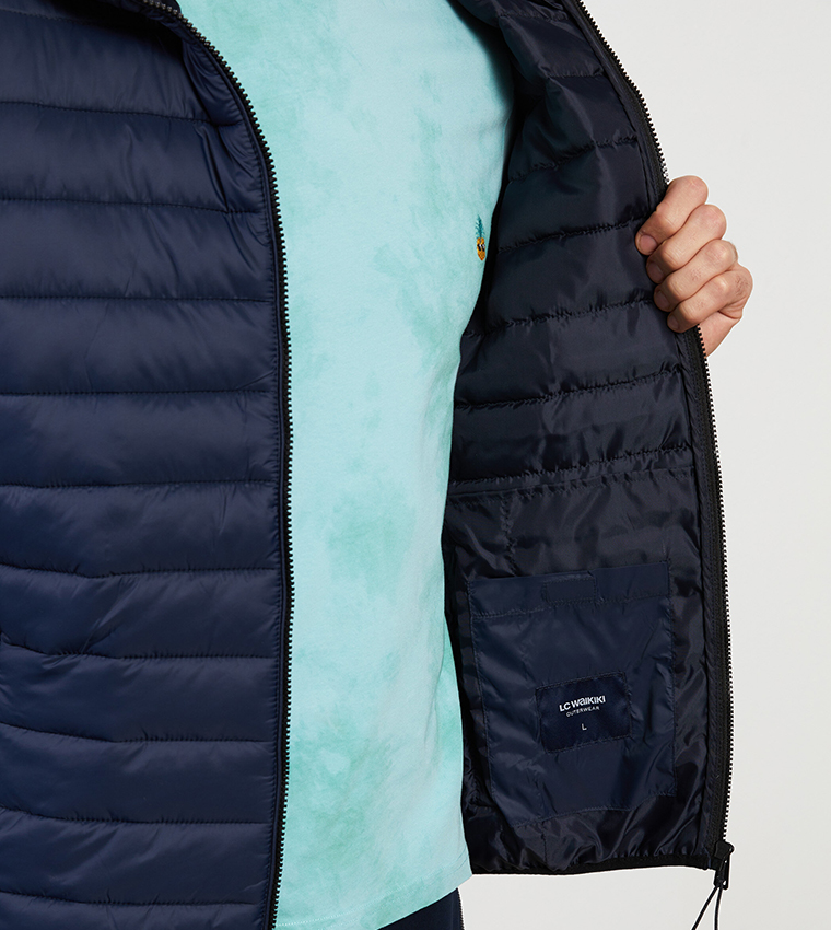 Buy LC Waikiki Puffer Hooded Jacket In Navy | 6thStreet Qatar