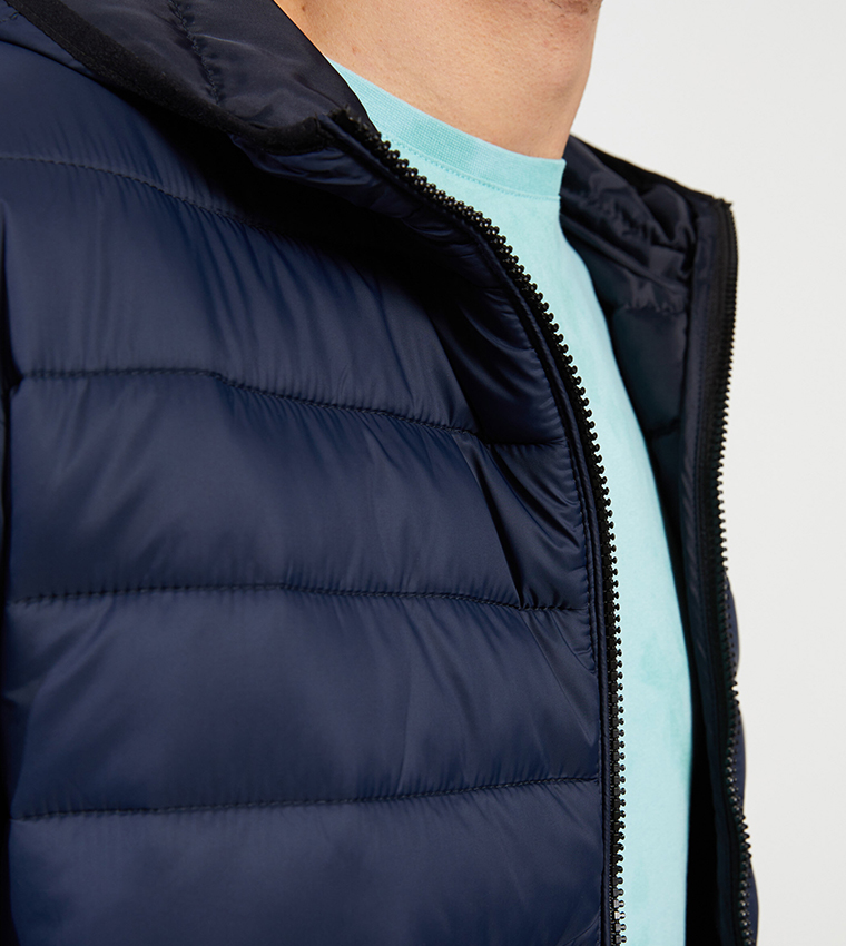 Buy LC Waikiki Puffer Hooded Jacket In Navy | 6thStreet Qatar