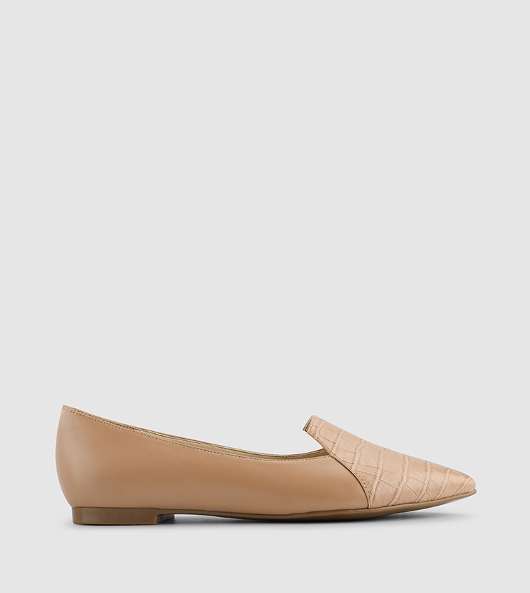 Buy Nine West Susie Smoking Flats In Beige | 6thStreet UAE