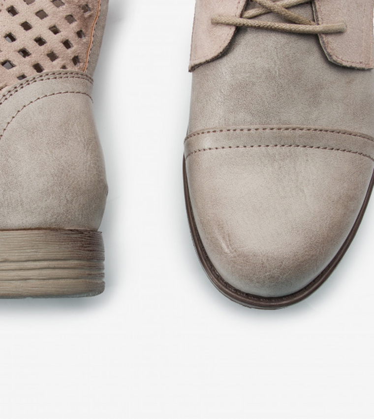 Buy DEEZEE @ CCC Block Heel Round Toe Boots Pink In Pink | 6thStreet Qatar