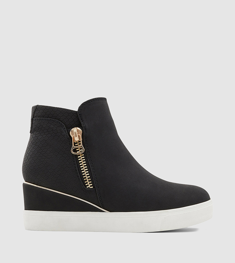 Buy Call It Spring Yeli Flat Round Flat Sneakers In Black | 6thStreet Qatar