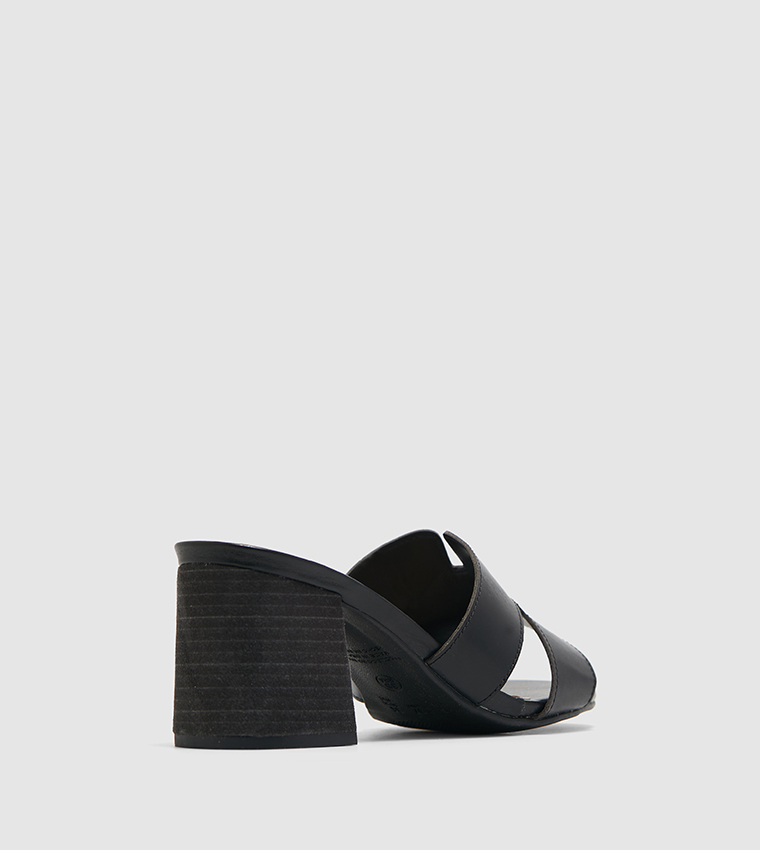 Buy Hopla Block Heel Sandal Black In Black | 6thStreet Kuwait